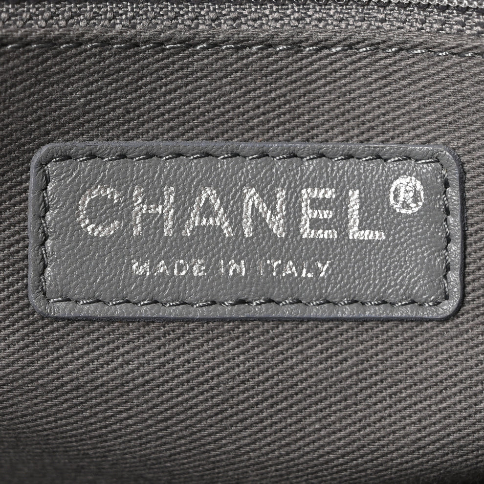 Chanel Iridescent Calfskin Quilted Relax CC Camera Case Black 1790821 ...