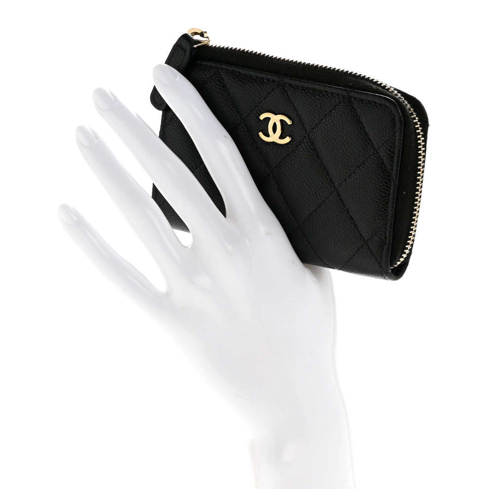 Chanel Caviar Quilted Zipped Key Holder Case Black 1866821 – FASHIONPHILE