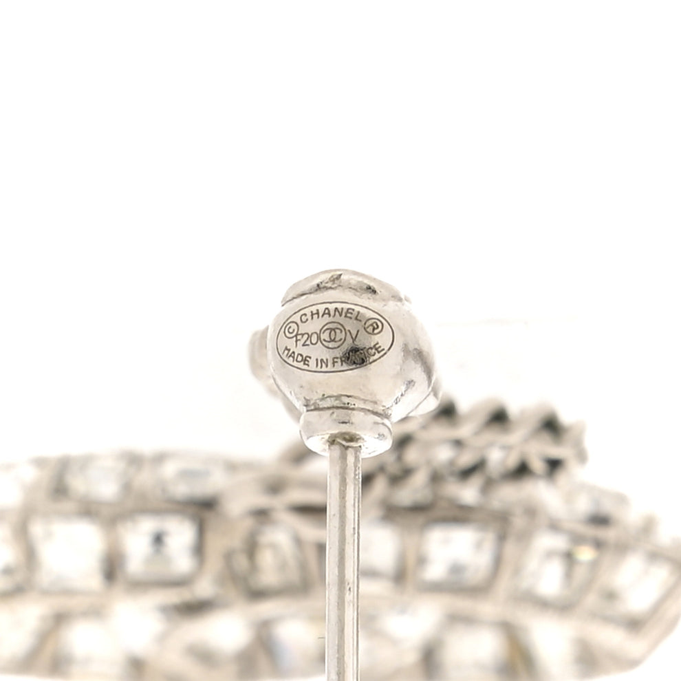 Chanel Baguette Crystal CC Drop Earrings Silver 1837800 – FASHIONPHILE