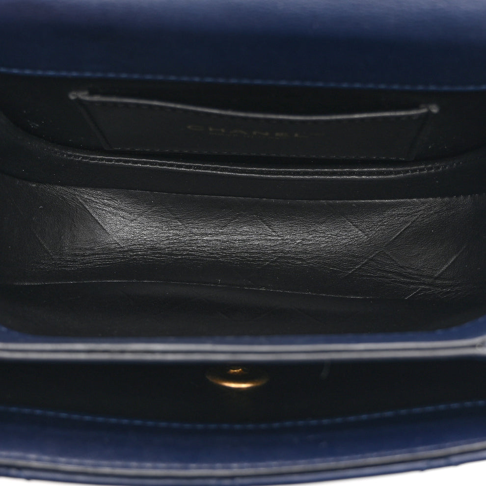 Chanel Calfskin Quilted Moon Messenger Navy 1788259 – FASHIONPHILE