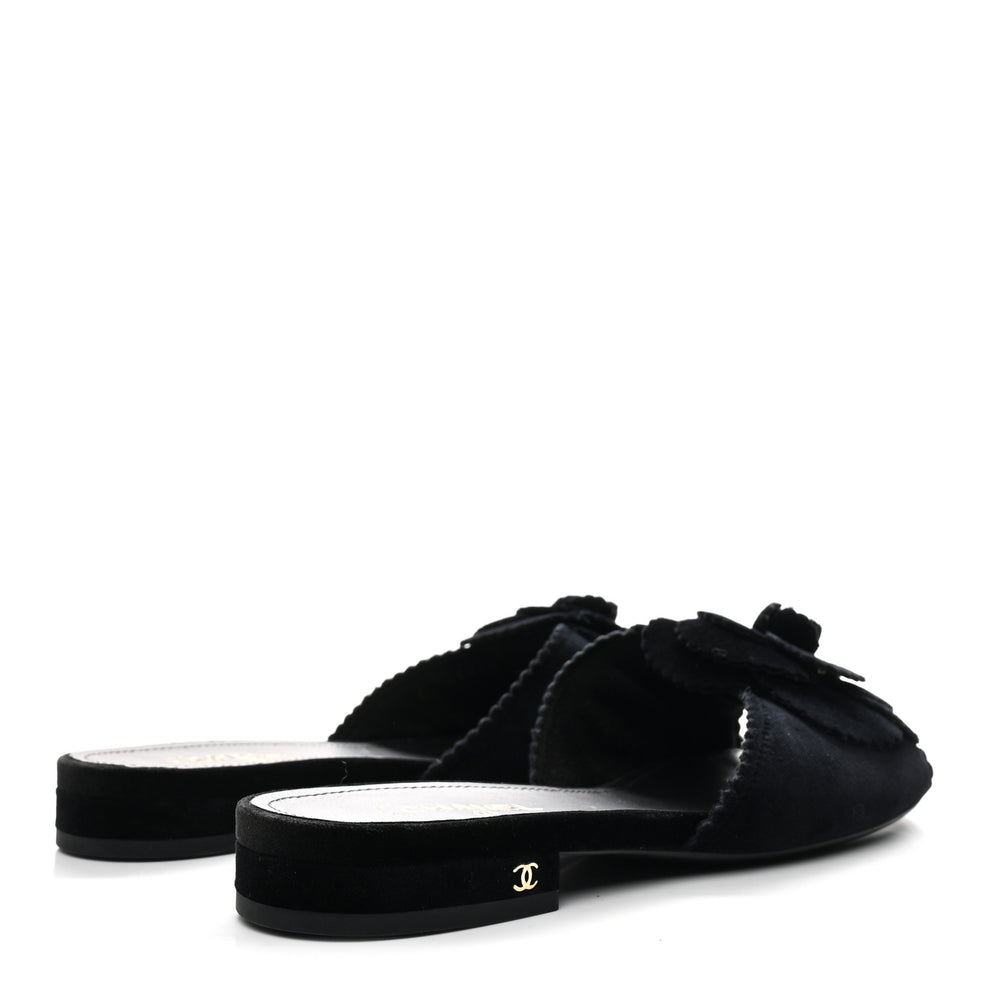 Chanel Velvet Pearl Camellia Slide Sandals 37 Black 1812462 – FASHIONPHILE