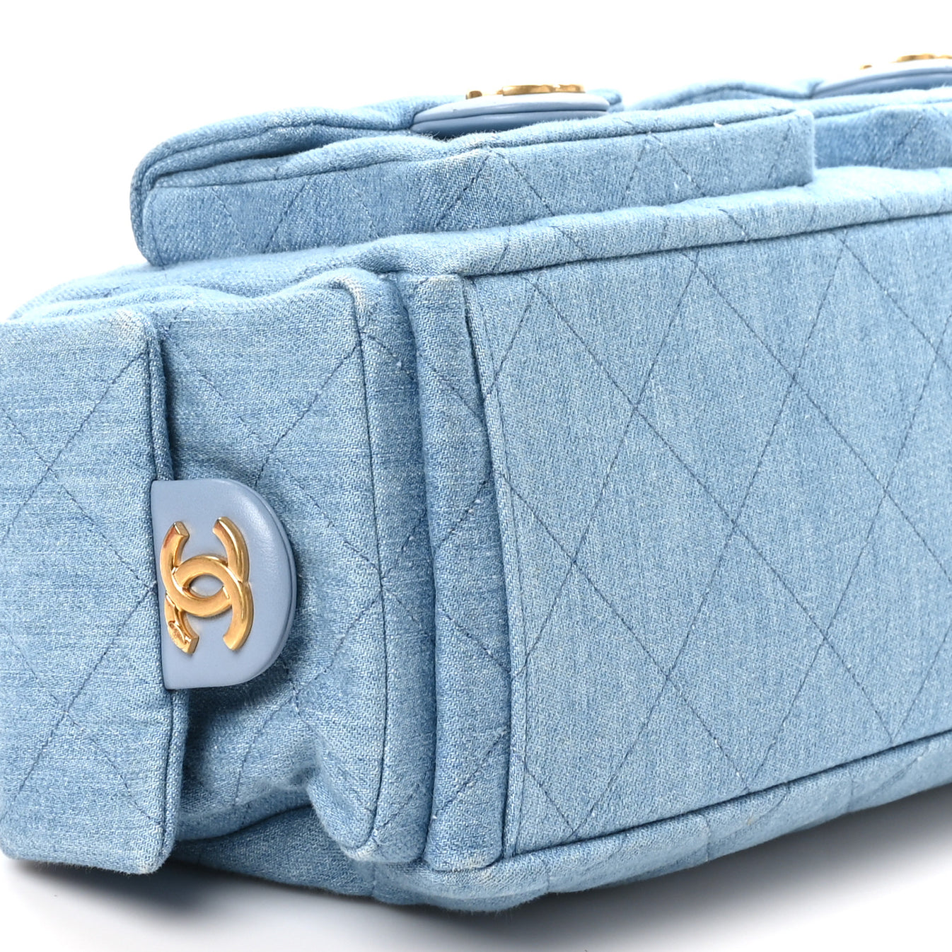 Chanel Washed Denim Quilted Large Trendy Pockets Hobo Blue 1767541 ...