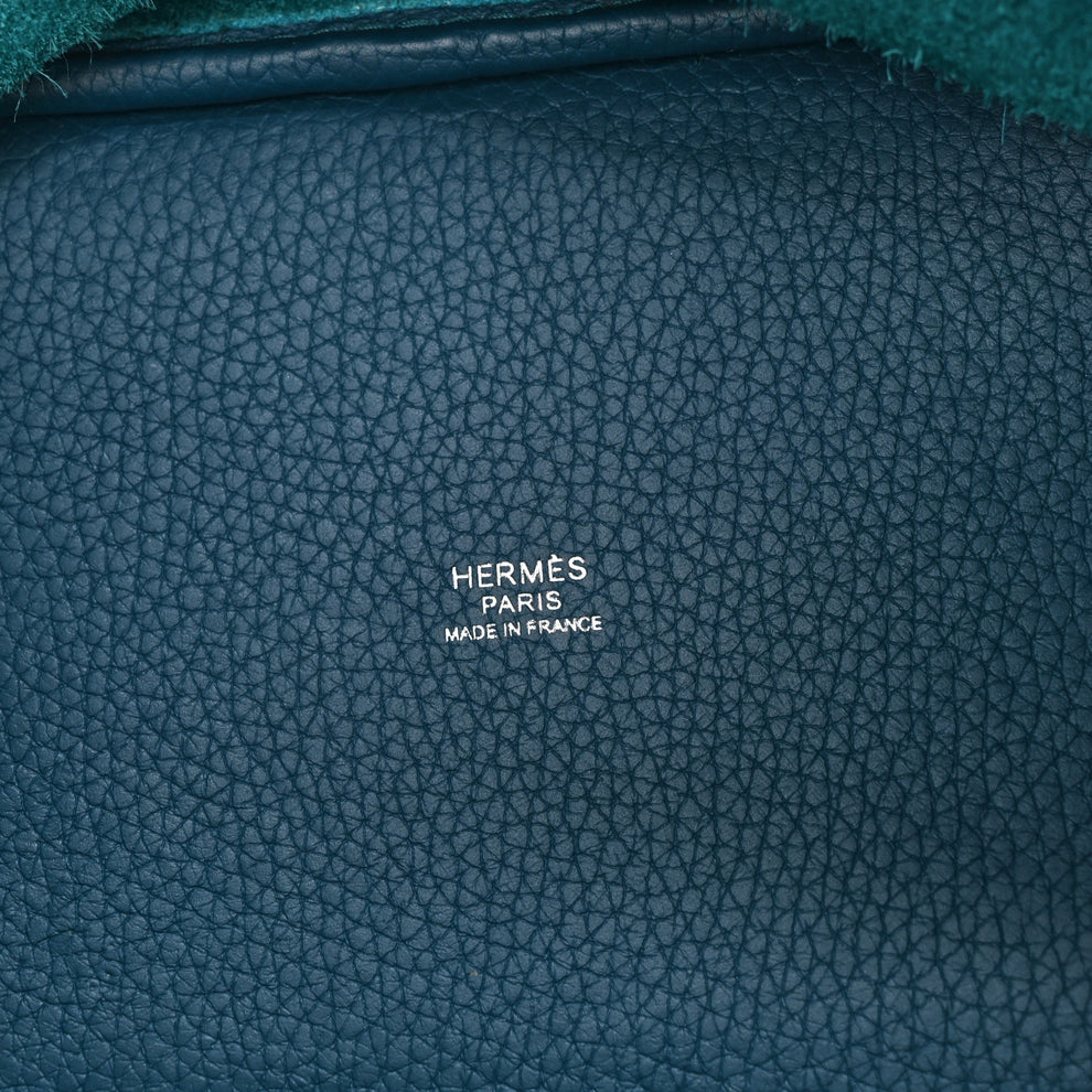 Hermes Taurillon Clemence Casaque Picotin Lock 18 MM Vert Bosphore Deep Bleu 1763690 – FASHIONPHILE