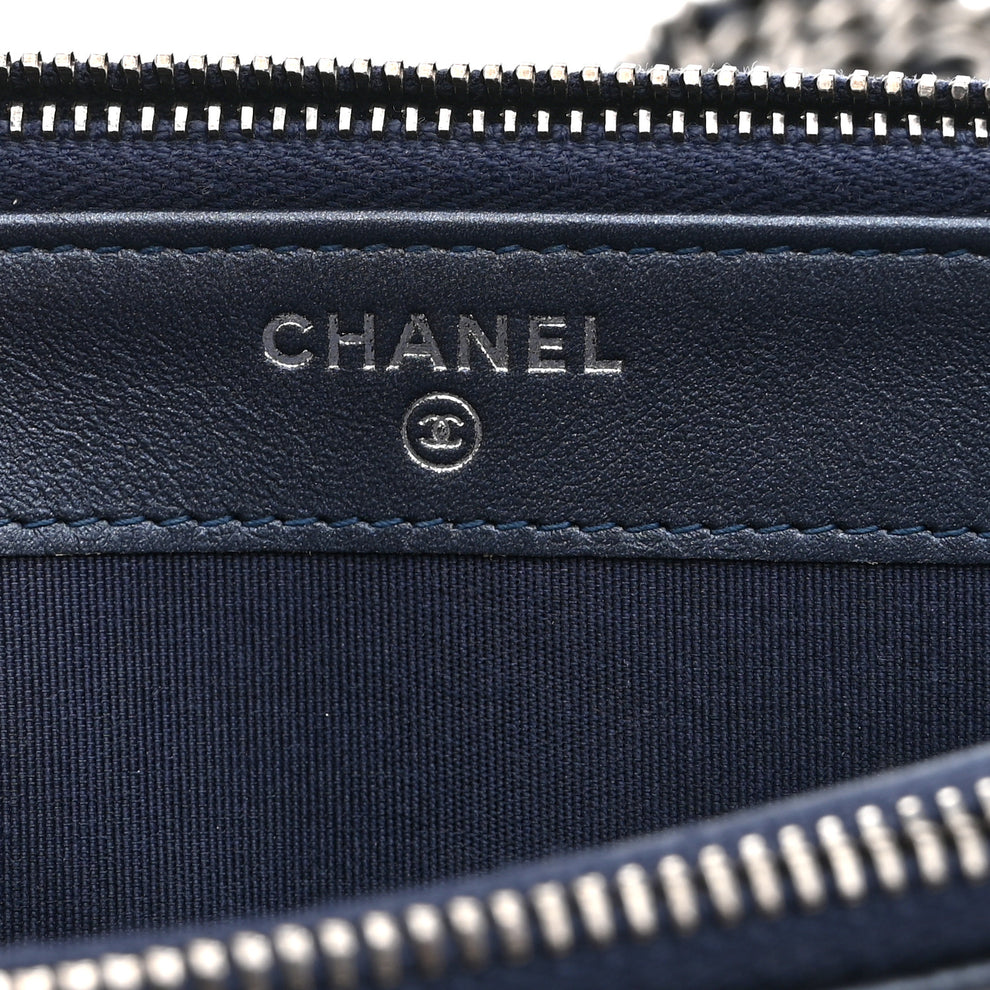 Chanel Metallic Caviar Quilted Small Boy Clutch With Chain Navy 1772162 ...