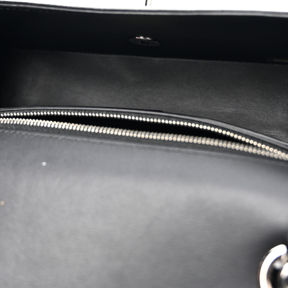 Chanel Shiny Alligator Mini Rectangular Flap Black 1779381 – FASHIONPHILE