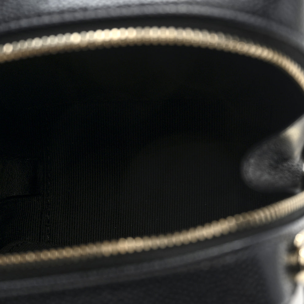 Chanel Caviar Quilted Clutch With Chain Black 1773861 – FASHIONPHILE