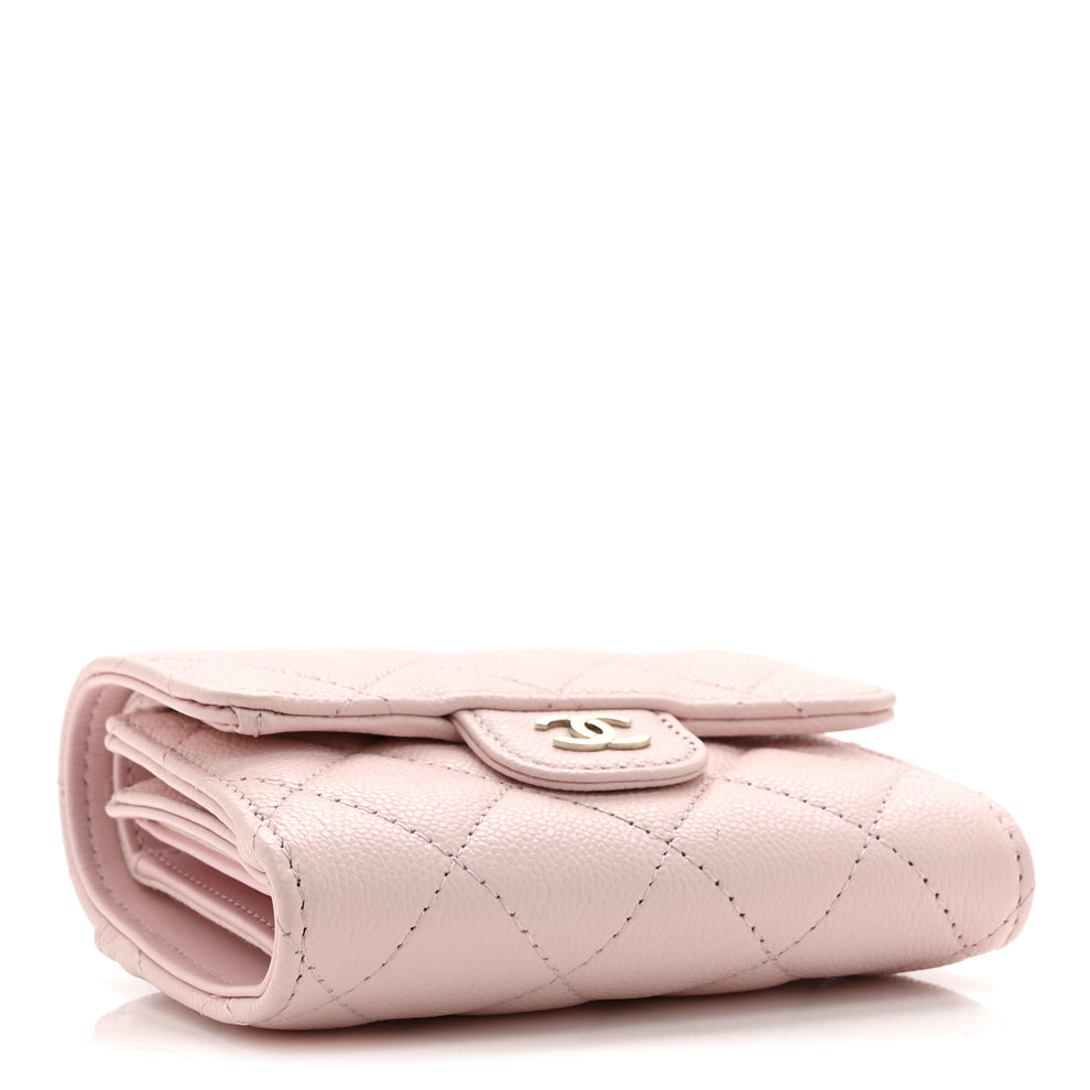 Chanel Caviar Quilted Compact Flap Wallet Light Pink 1856167 – FASHIONPHILE