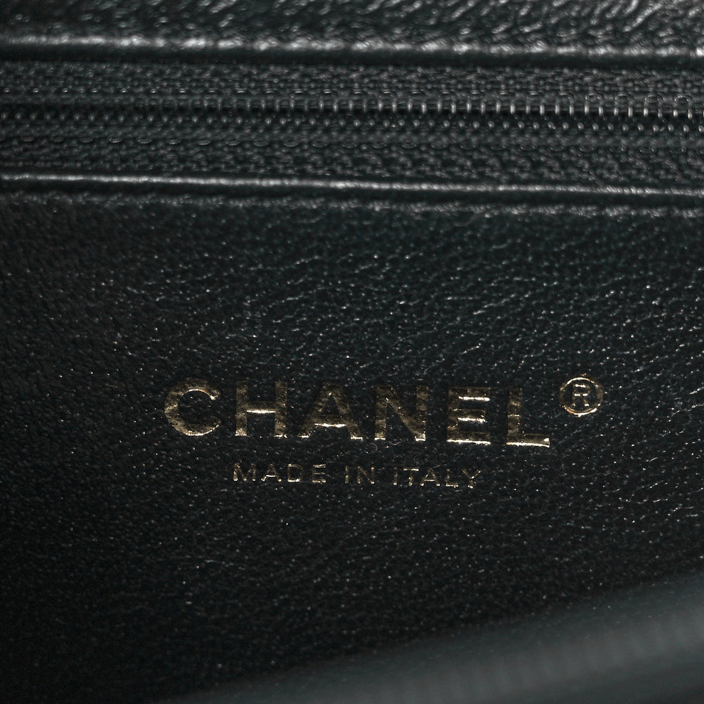 Chanel Caviar Quilted Medium CC Filigree Vanity Case Black 1784397 ...