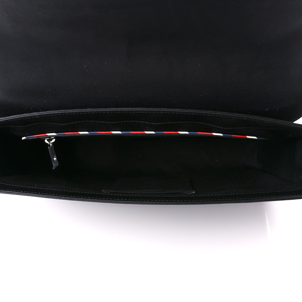Gucci GG Supreme Monogram Night Courrier Flap Messenger Black ...