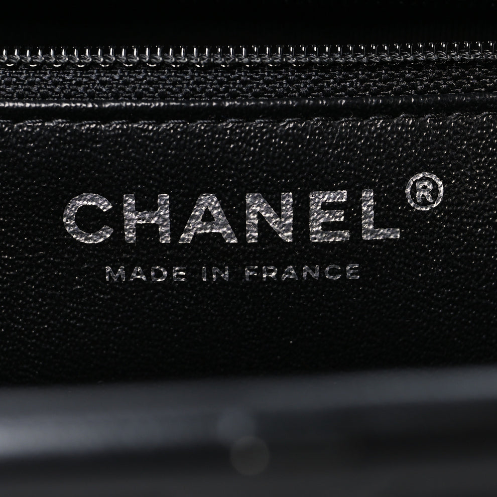 Chanel Lambskin Chevron Quilted Timeless Clutch So Black 1782759 ...