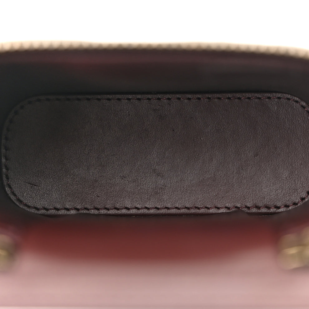 Chanel Caviar Quilted Small Vertical Coco Beauty Vanity Case With Chain ...