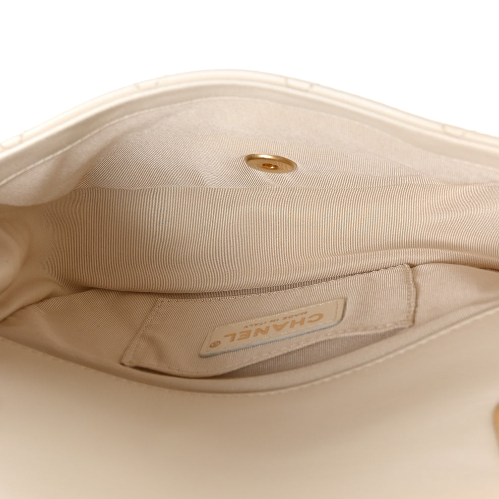 Chanel Calfskin Quilted Crystal Pearls Small Flap Bag White 1794485 ...