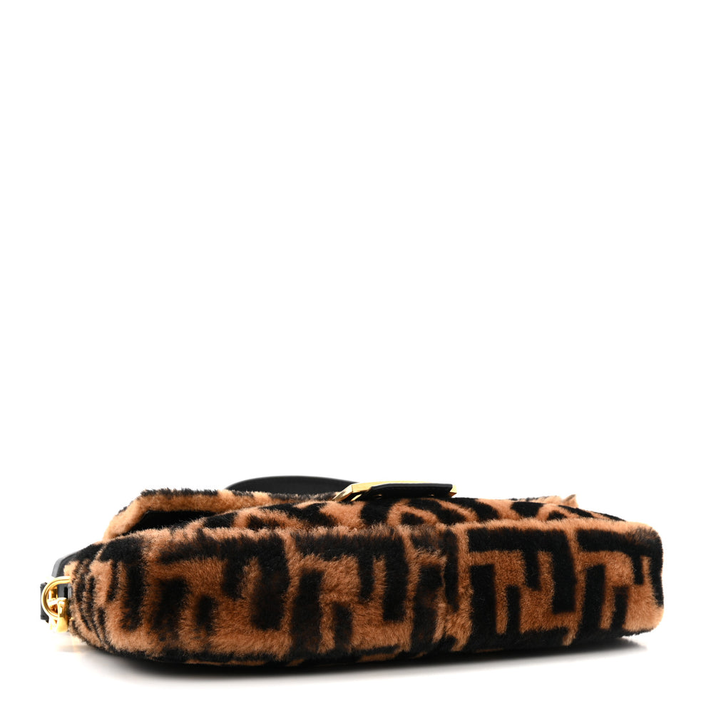 Fendi Shearling Vitello Dolce Macro FF 1974 Baguette Tobacco Black ...