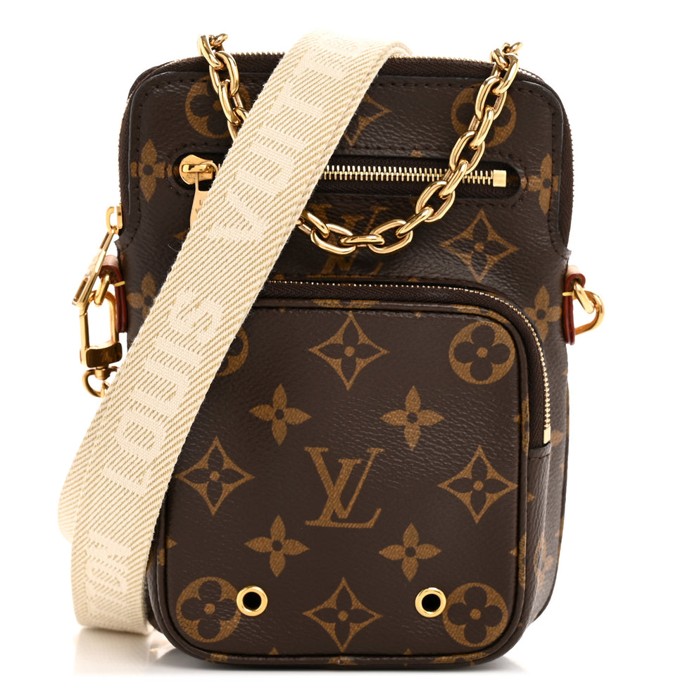 Louis Vuitton Monogram Utility Phone Sleeve 1793568 – FASHIONPHILE