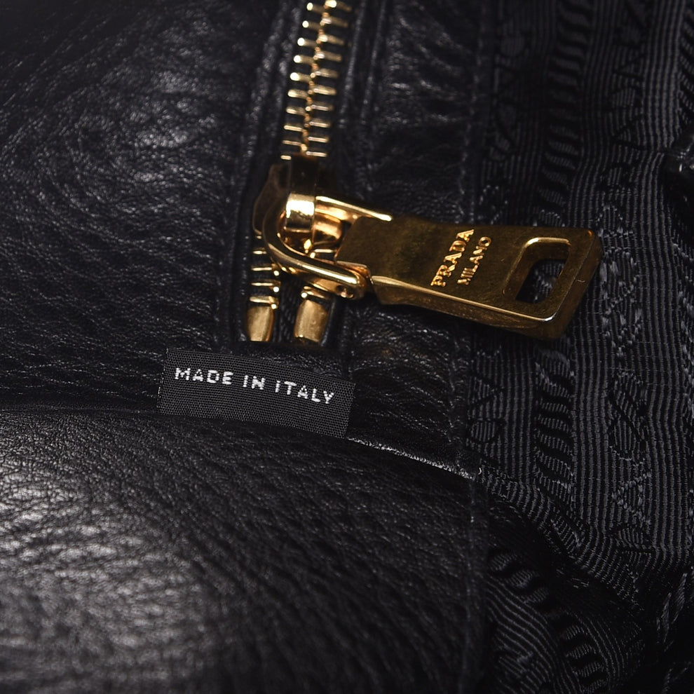 Prada Vitello Daino Side Pocket Shoulder Bag Black 228674 – FASHIONPHILE