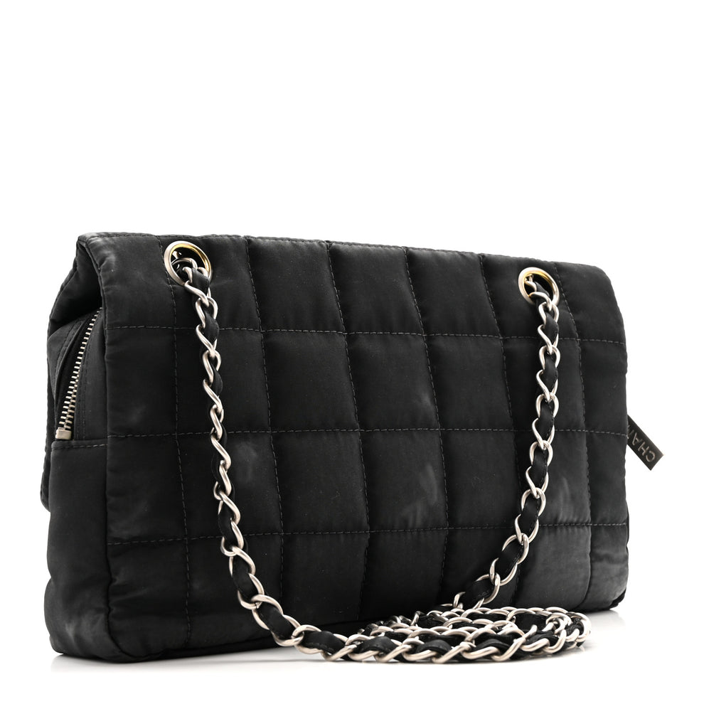Chanel Nylon Square Quilted Flap Black 1797493 – FASHIONPHILE