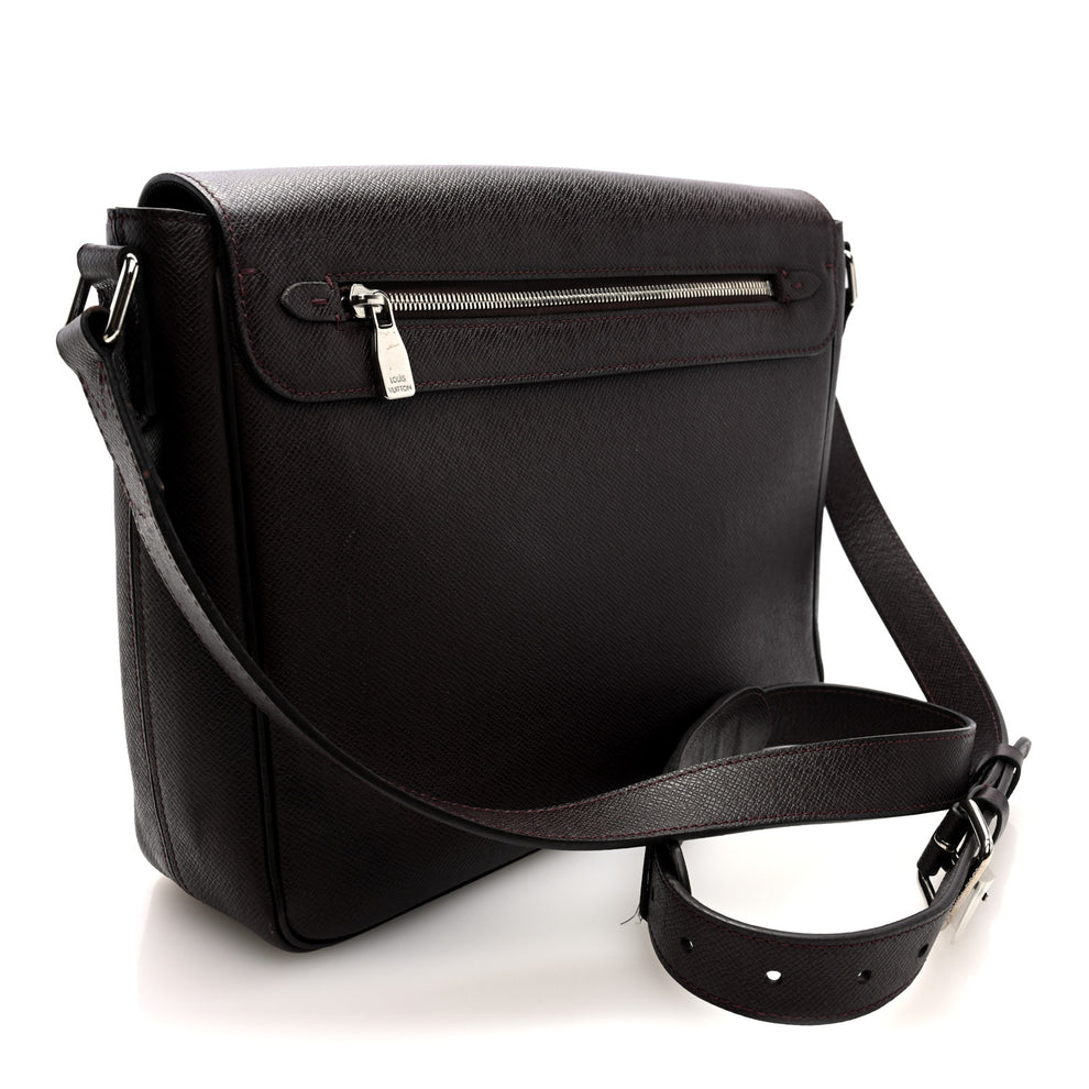 Louis Vuitton Taiga Roman MM Messenger NM Acajou 1864238 – FASHIONPHILE