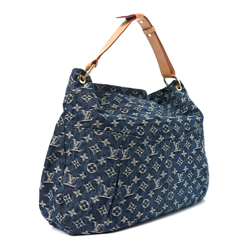 Louis Vuitton Denim Daily GM Gris Blue 1784970 – FASHIONPHILE