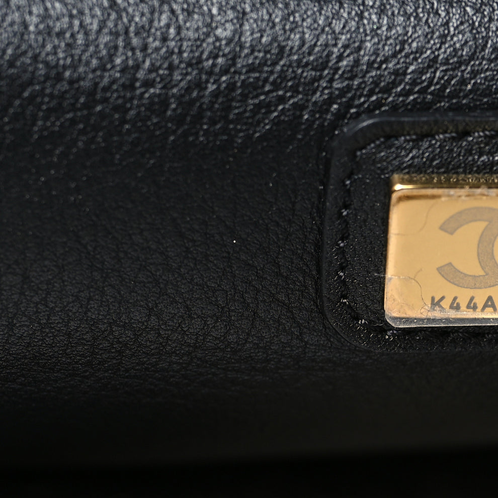 Chanel Calfskin Quilted Maxi Chain Hobo Black 1772140 – FASHIONPHILE